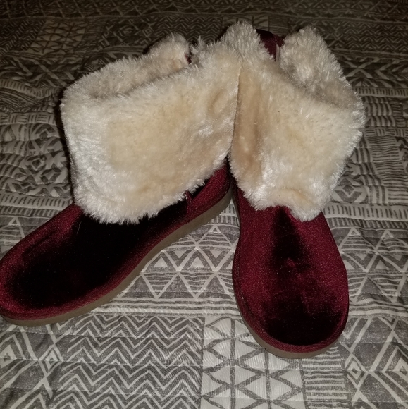 Arizona Jean Company | Shoes | Arizona Brand Lace Up Fur Boots | Poshmark